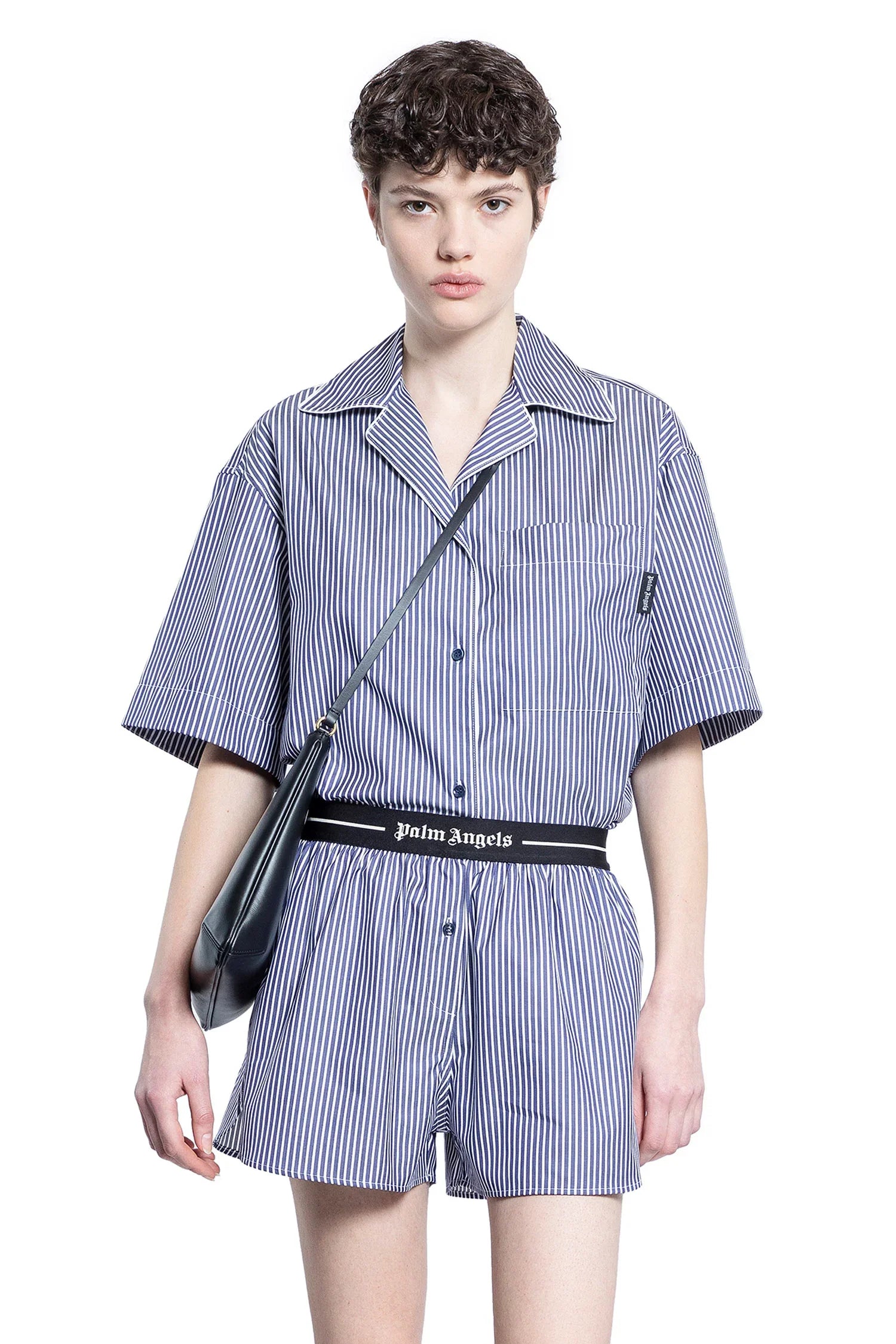 Maglietta a righe con logo curvo – Antonioli.eu